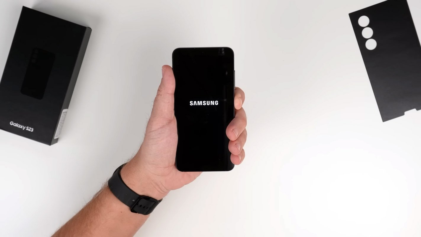 Fix Samsung Galaxy S23 Stuck on Boot Start Screen Logo - Android ...